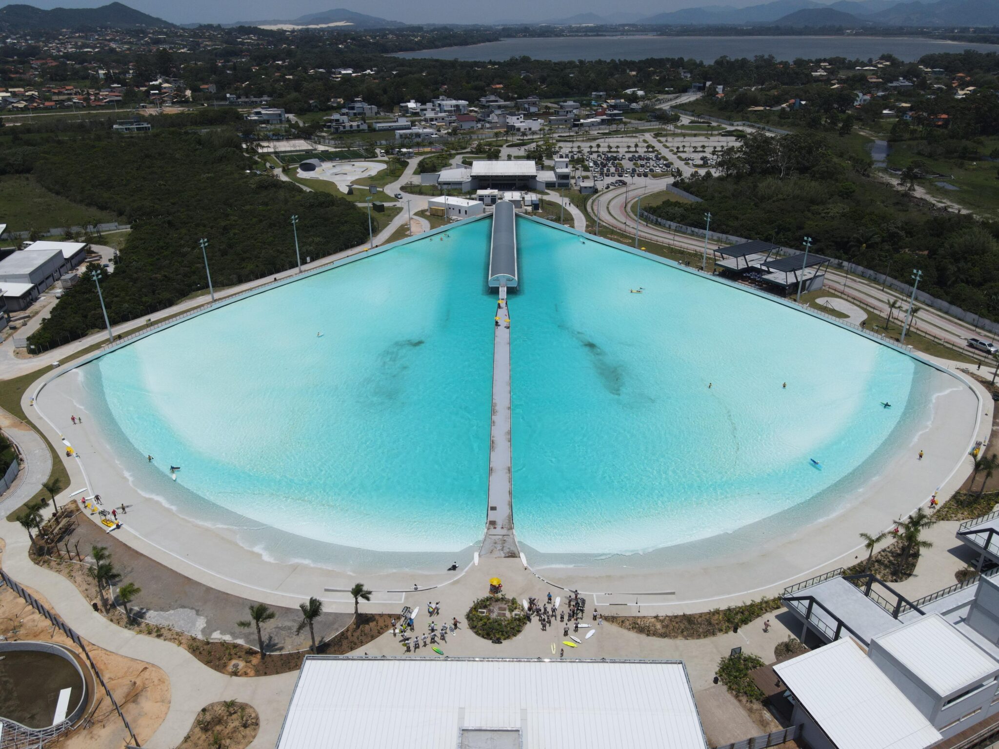 Wavegarden | Surfland Brasil, uma instalação Wavegarden no Brasil