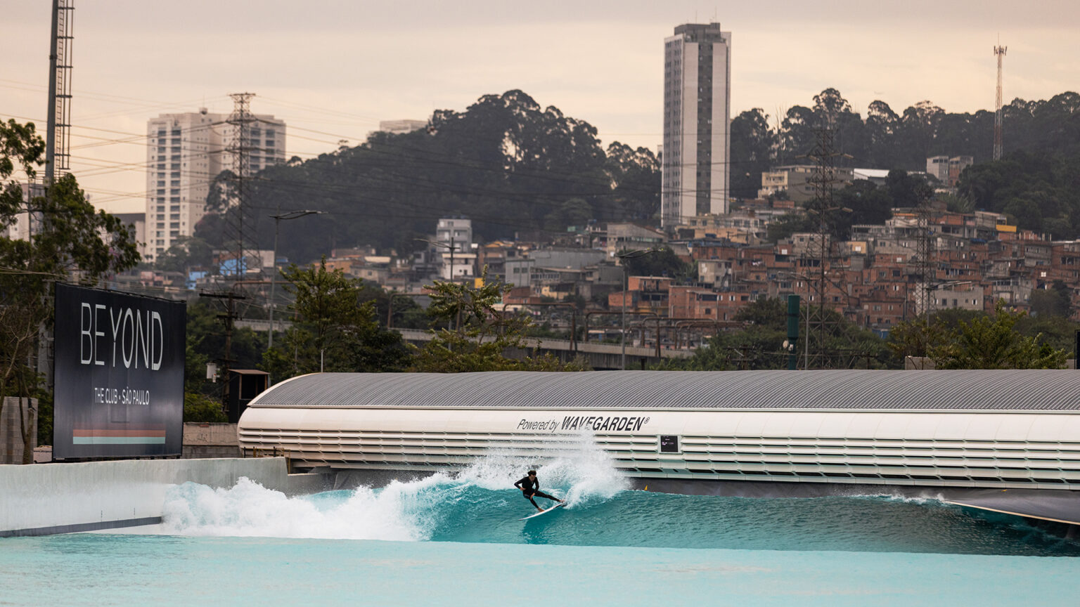 Wavegarden BEYOND THE CLUB - Wavegarden